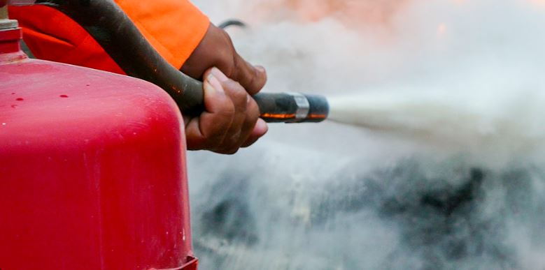 Enseñar a los alumnos a usar extintores Noticias Empresas