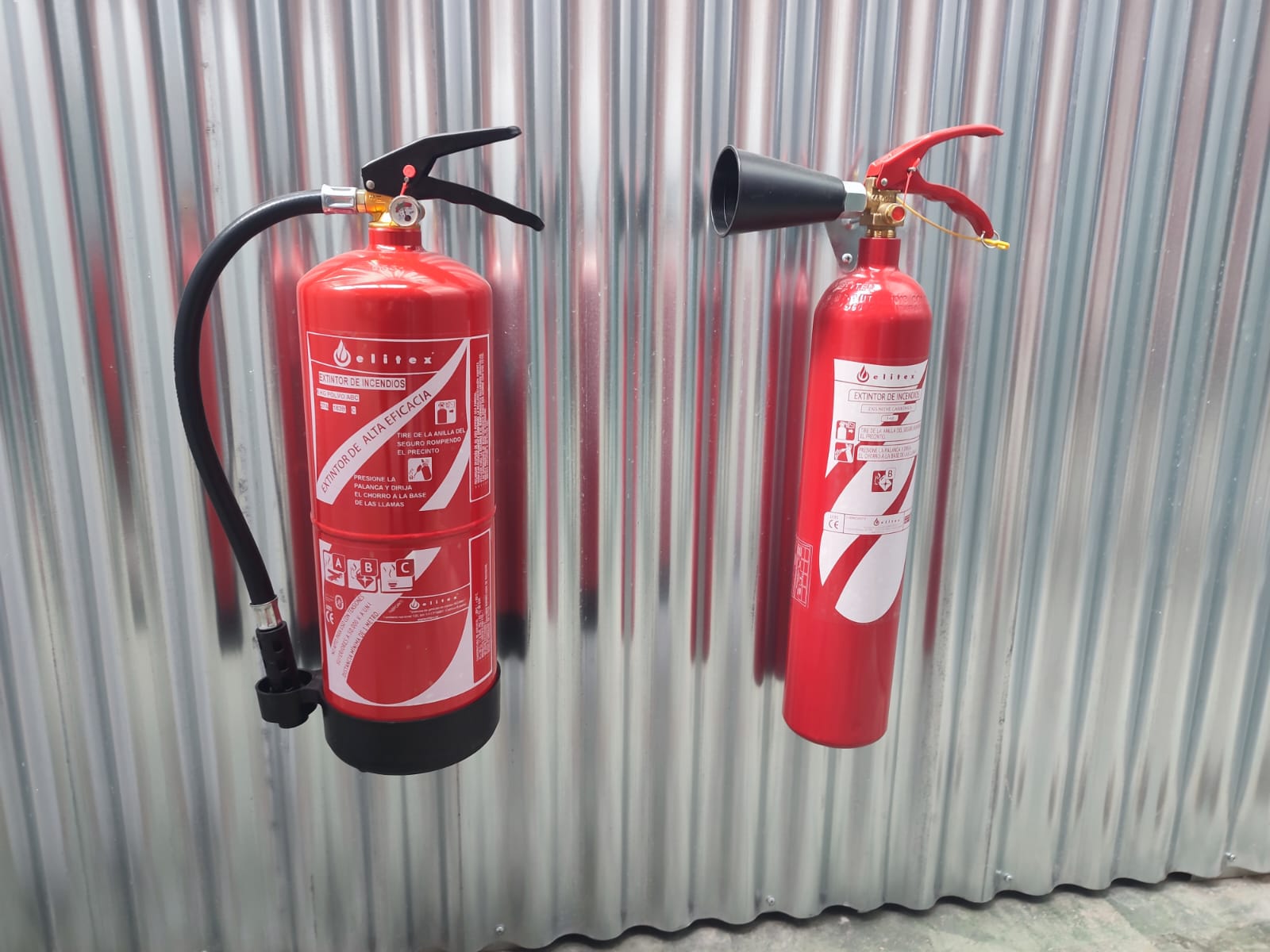Diferencias entre extintor abc y extintor de co2 - Noticias Empresas